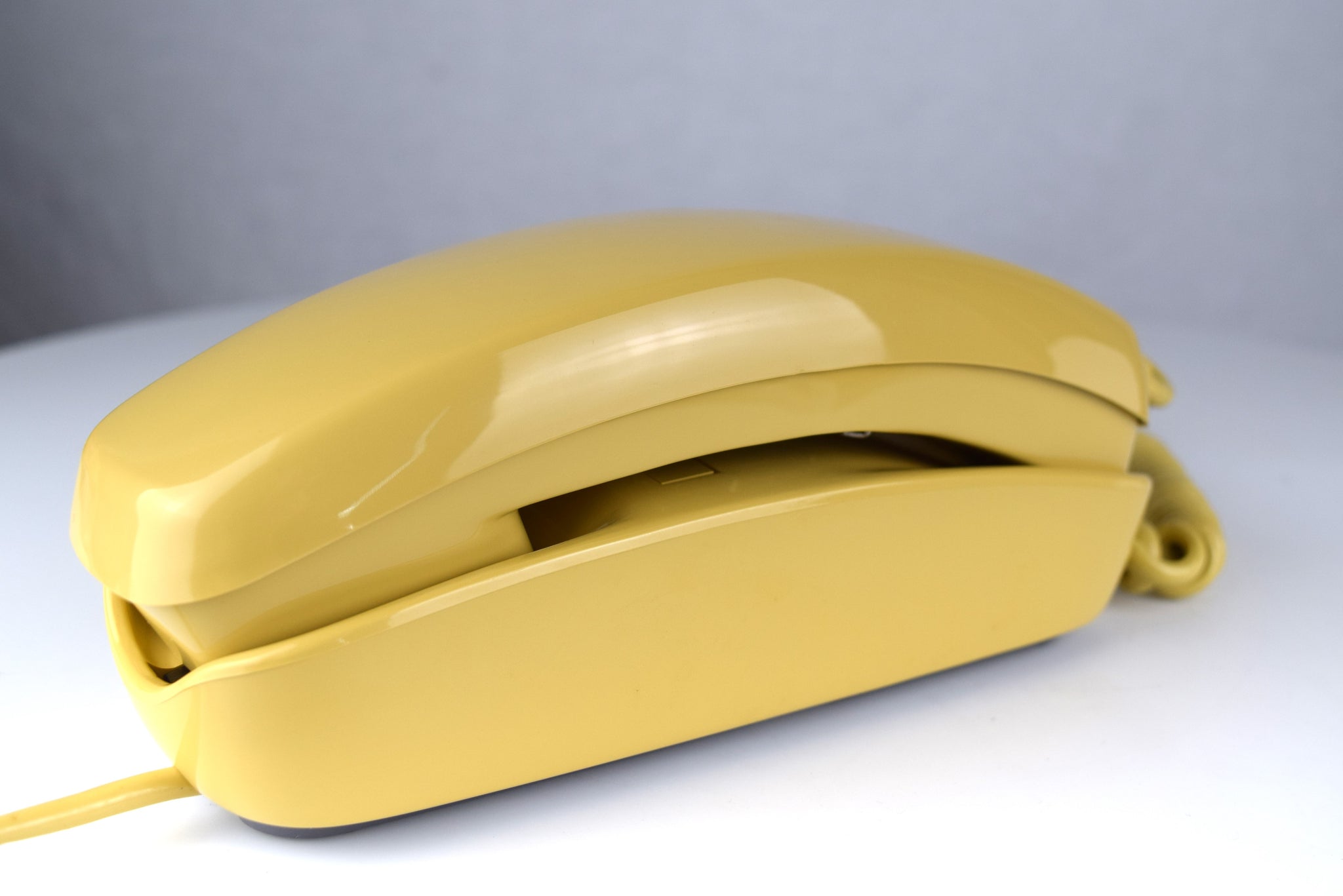 Trimline - Harvest Gold - Rotary Dial Wall Phone – oldphoneworks