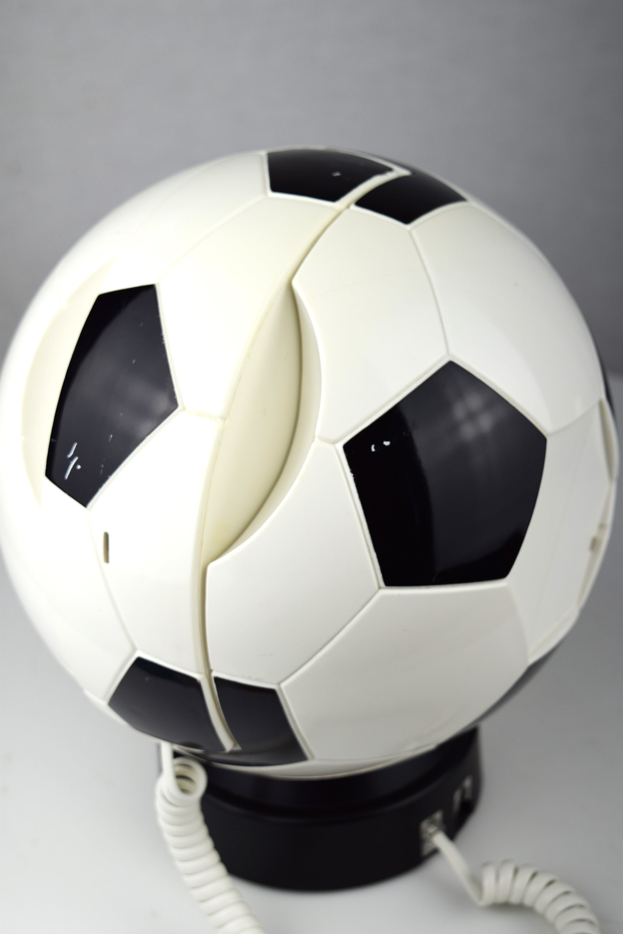 Soccer Ball Novelty Telephone – oldphoneworks